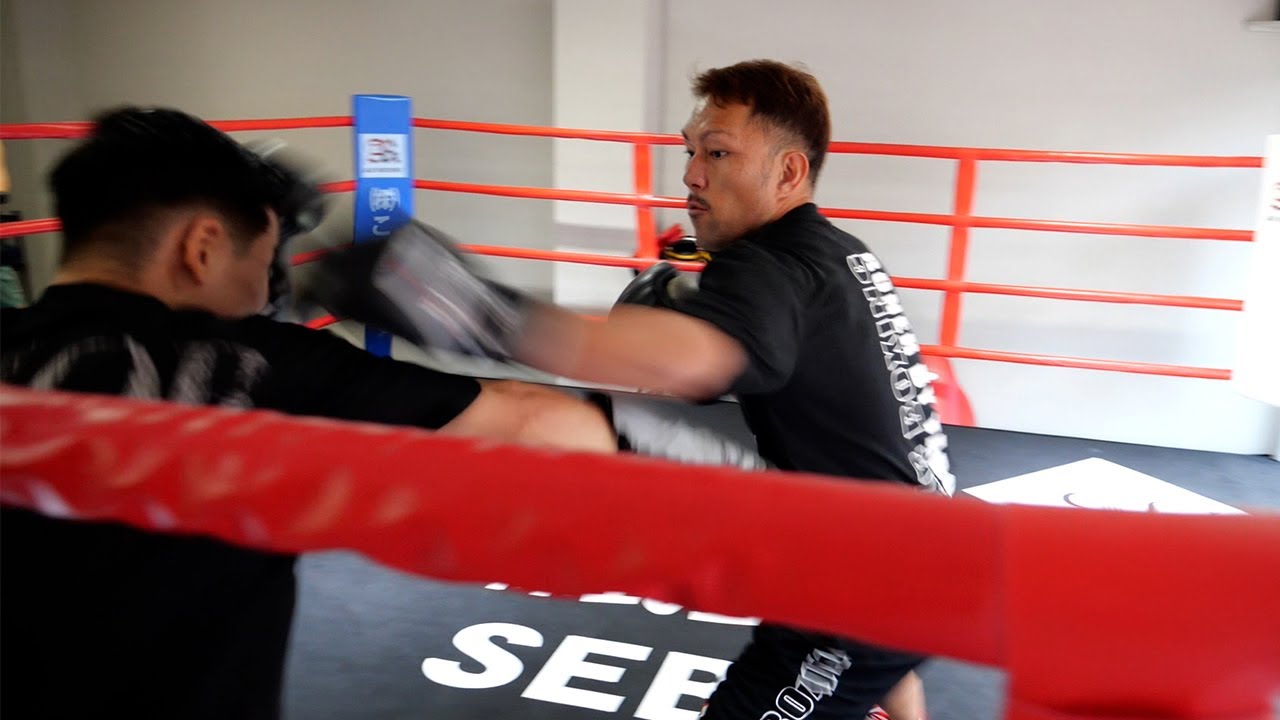 赤穂さんのジムに行ったらいっぱい殴られた【AR BOXING】 - YouTube