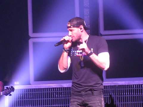Chase Rice - Friends In Low Places (TLA, Ignite The Night Tour 12/21/14 ...