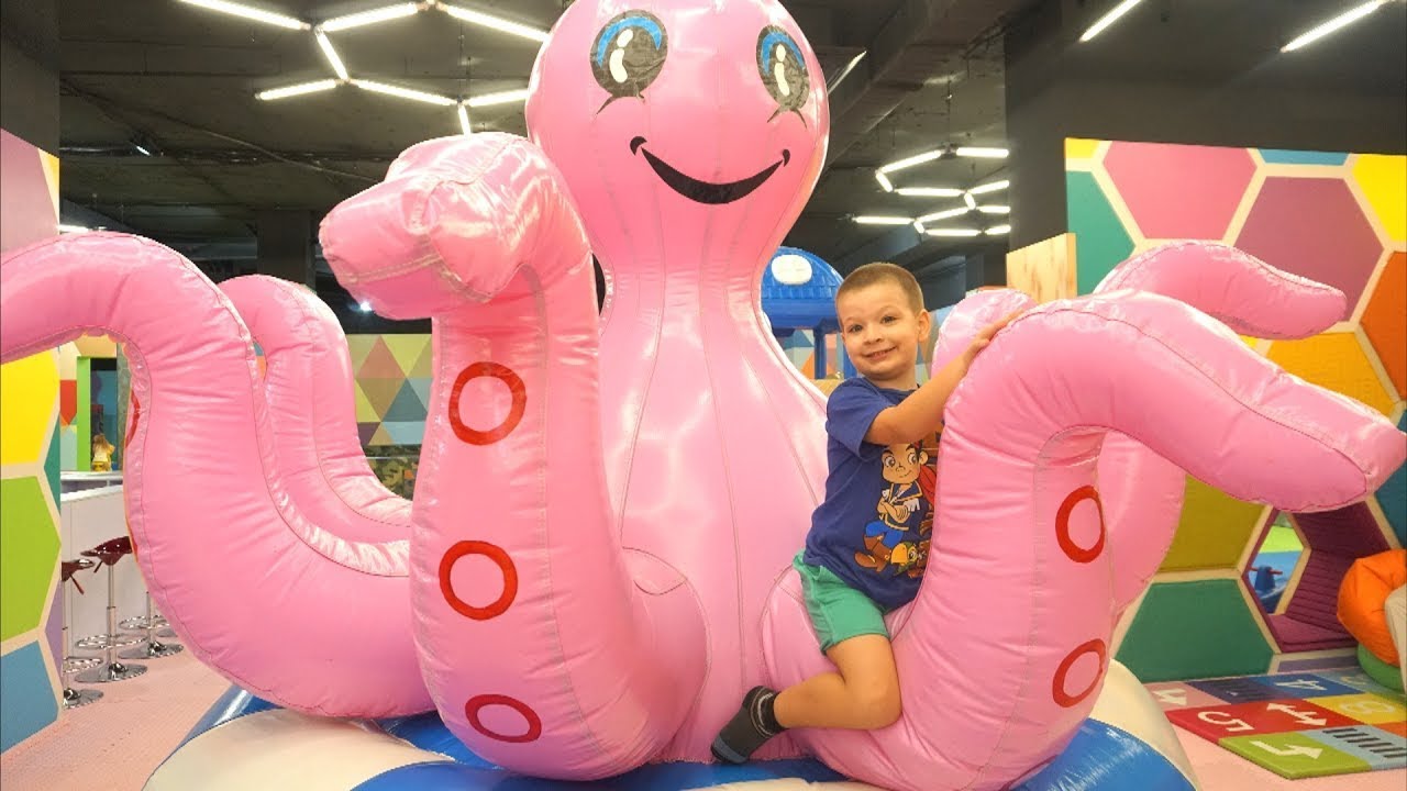 Indoor Playground Family Fun Play Area & Baby Nursery Rhymes Songs for ...