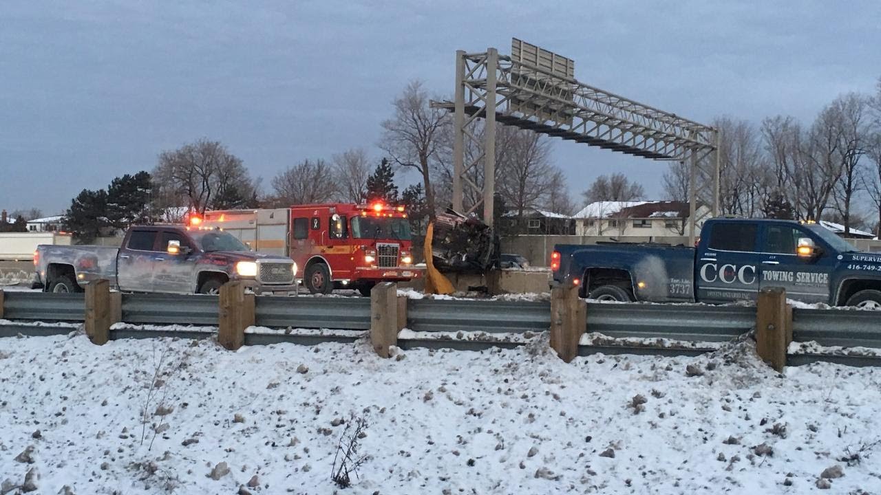 Raw: 2 dead in Hwy. 401 accident - YouTube