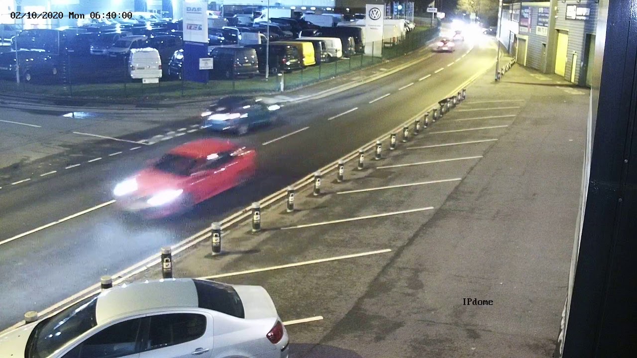 NVR ch1 main 20200210063800 20200210064234 RTC car vs Lorry 10/02/20 ...