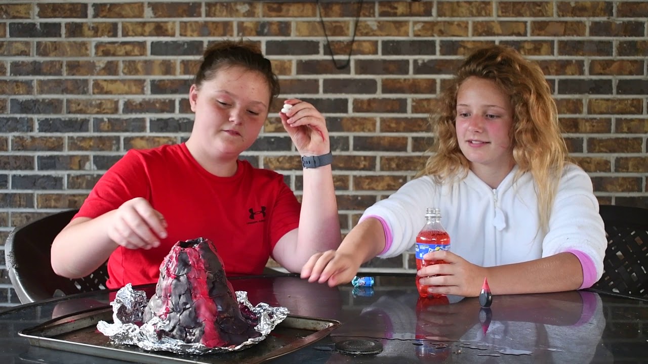 volcano experiment soda and mento's 2019 - YouTube