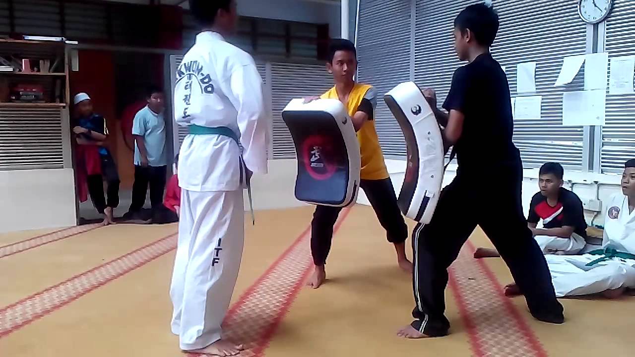 MITIB Taekwon Do training - YouTube