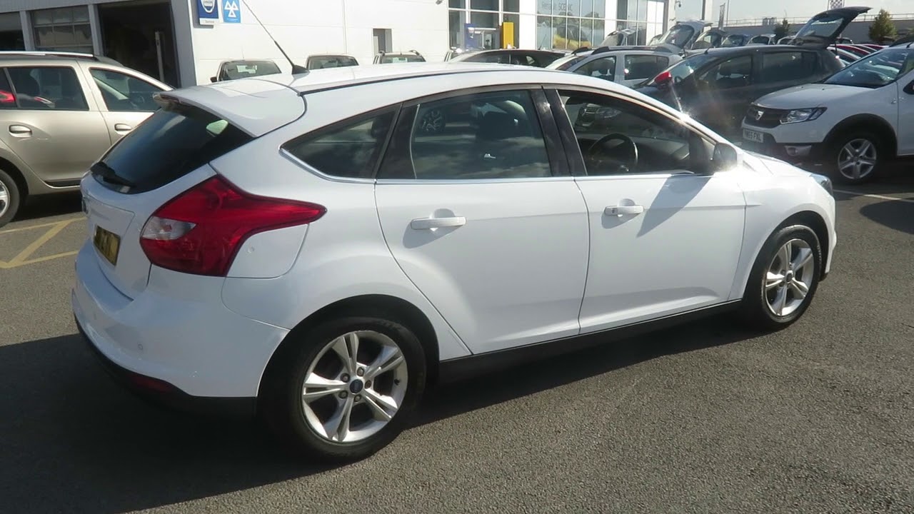 Right Car Hull Ford Focus - YouTube