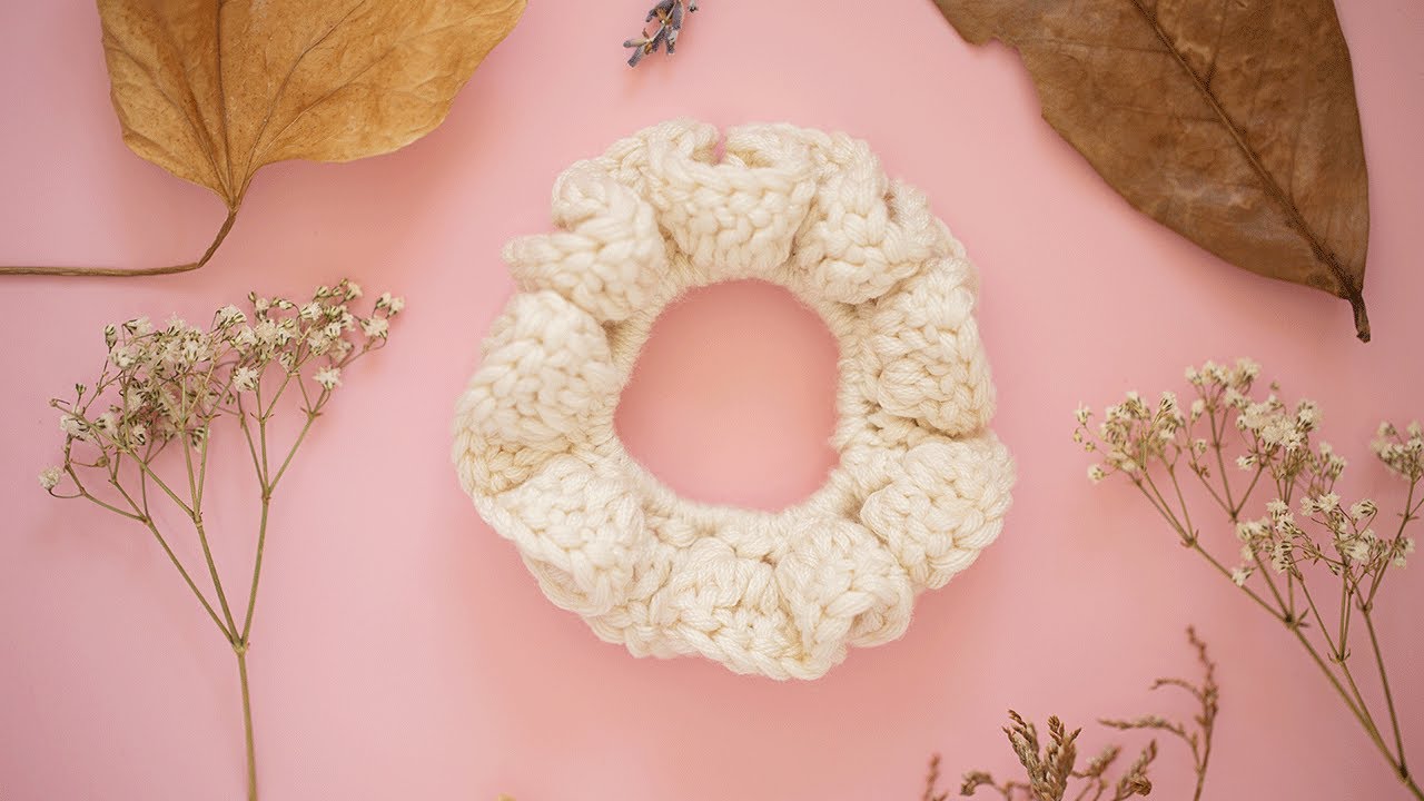 How to make a Crochet Scrunchie | Easy Tutorial by Crochet and Tea ...