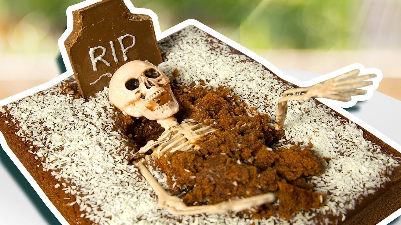 5 enkle ideer til halloween-festen - Sjokoladekake, slim-drikk, kostyme ...