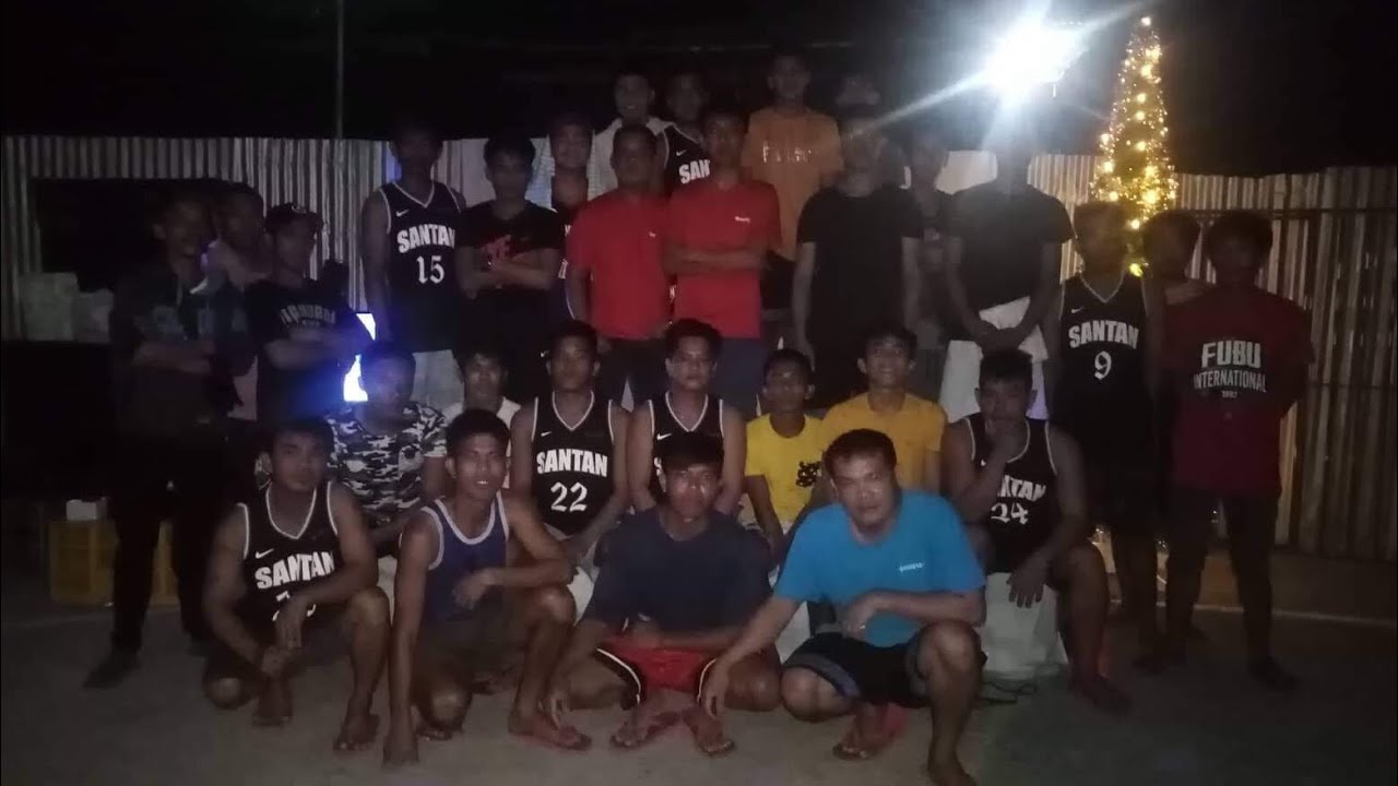 BLF 2041 SANTAN FARM CHRISTMAS PARTY 🎉 - YouTube