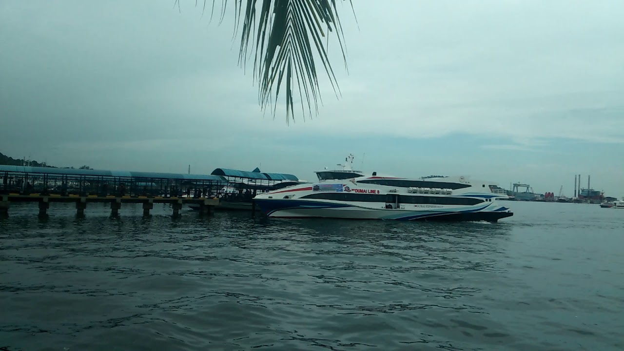 Terminal ferry domestic sekupang - YouTube