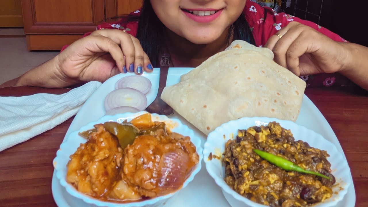 rumali roti , chilli chicken, egg tarka , eating show - YouTube