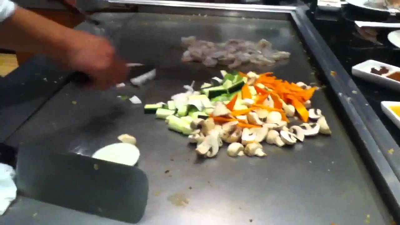 Hibachi Grill... "Naan Sushi" - YouTube