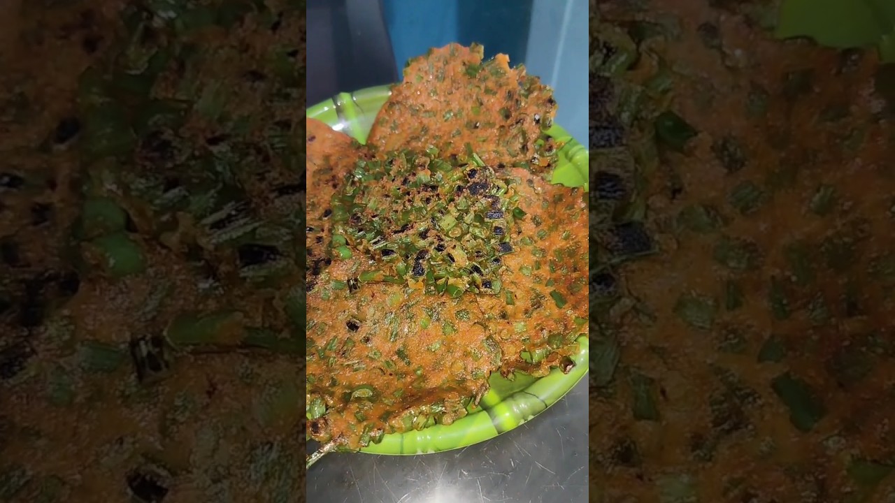 Onion Sandha Pitha #Piaja Sandha Pitha #Mom's Kitchen - YouTube