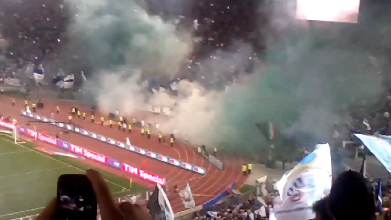S.S. LAZIO-CURVA NORD COREOGRAFIA 18/08/13 - YouTube