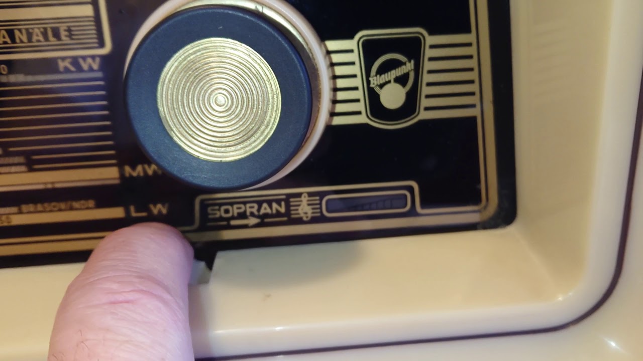 Radio BLAUPUNKT SULTAN 2420 - YouTube