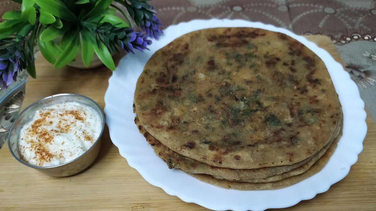 Punjabi Style Pyaaz Paratha Recipe by Ishrat Syed Official - YouTube