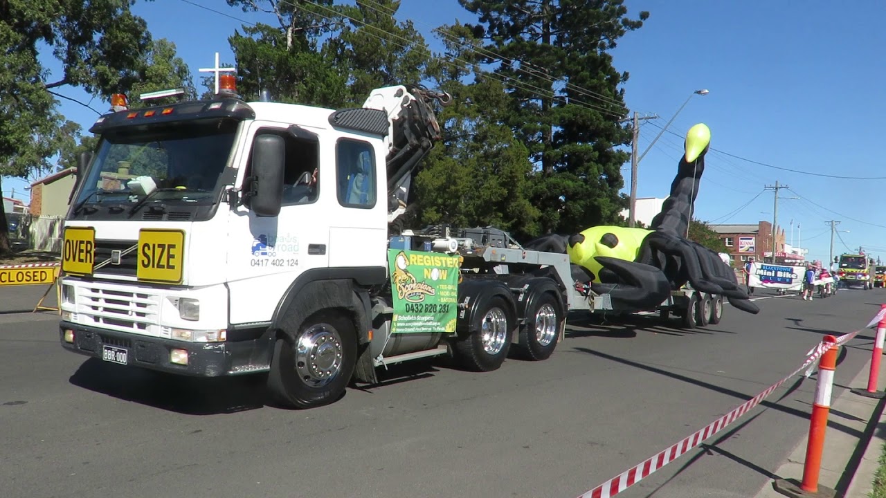 Riverstone Festival Street Parade video2 - YouTube