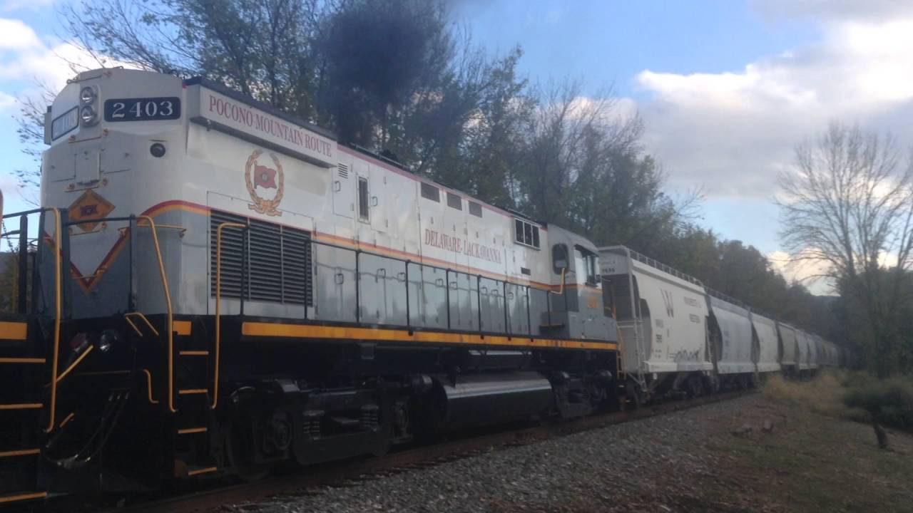DL 2403 Puts On A Show! - YouTube