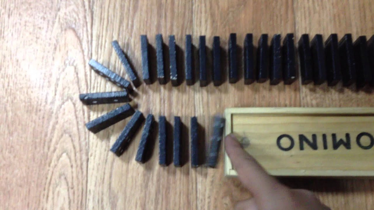 Simple Domino Fall - YouTube