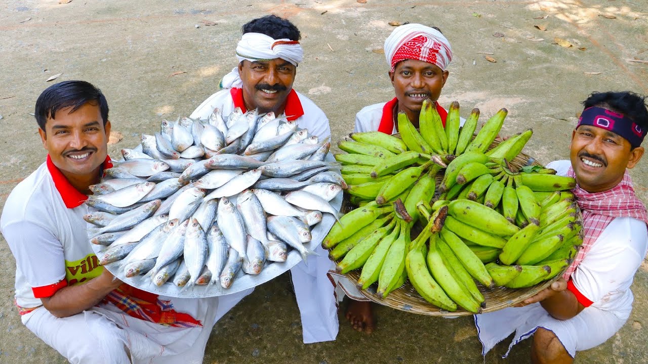 Green Banana and Small Sea Fish curry | কাঁচকলা দিয়ে সমুদ্রের খয়রা ...