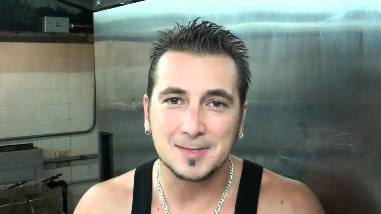 On the Beat with Steve Amani of POWW Wrestling - YouTube