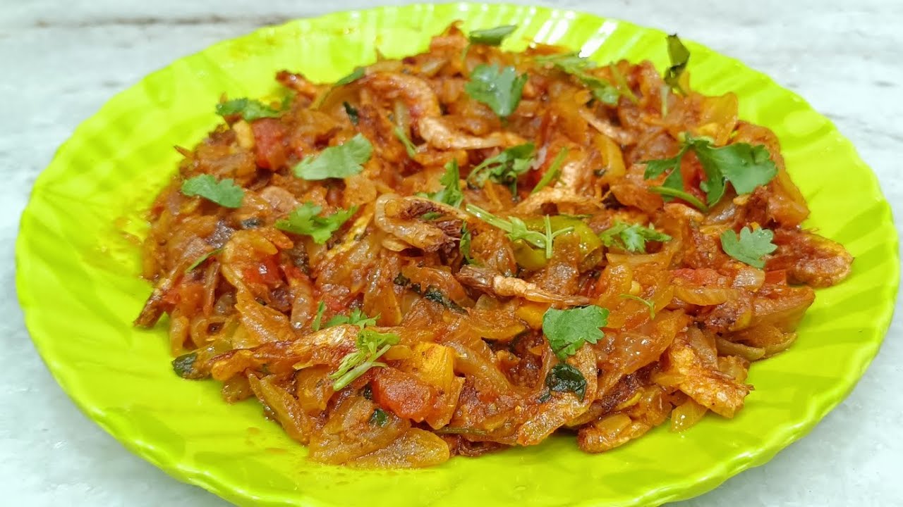 royyalu curry / రుచికరమైన రొయ్యలు కూర #ayeshagarivantagadhi - YouTube