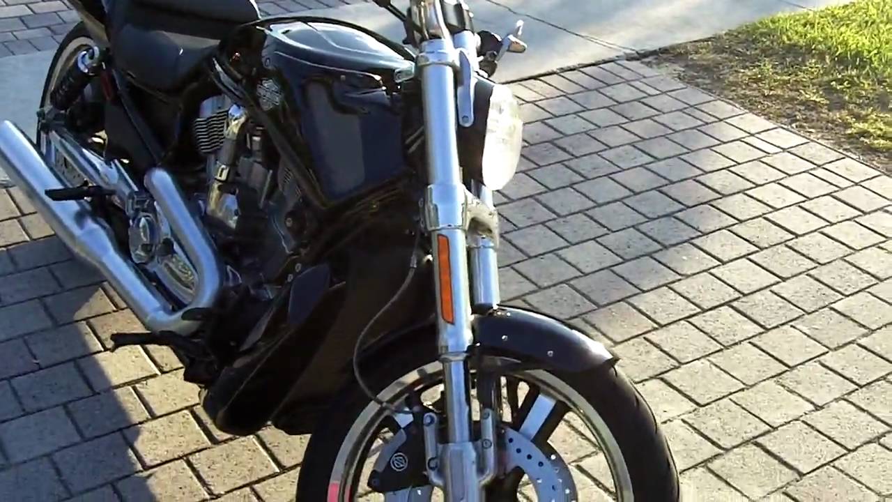 V ROD MUSCLE WITH TAB PERFORMANCE SLIP ONS AND ... - YouTube