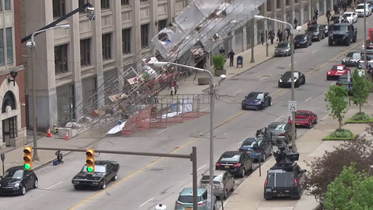 Fast 8 Shooting Stunt Driving in Cleveland - YouTube