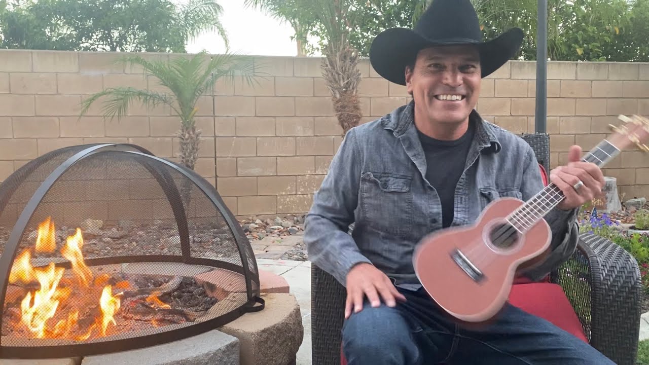 Camp Riley Campfire Songs - YouTube