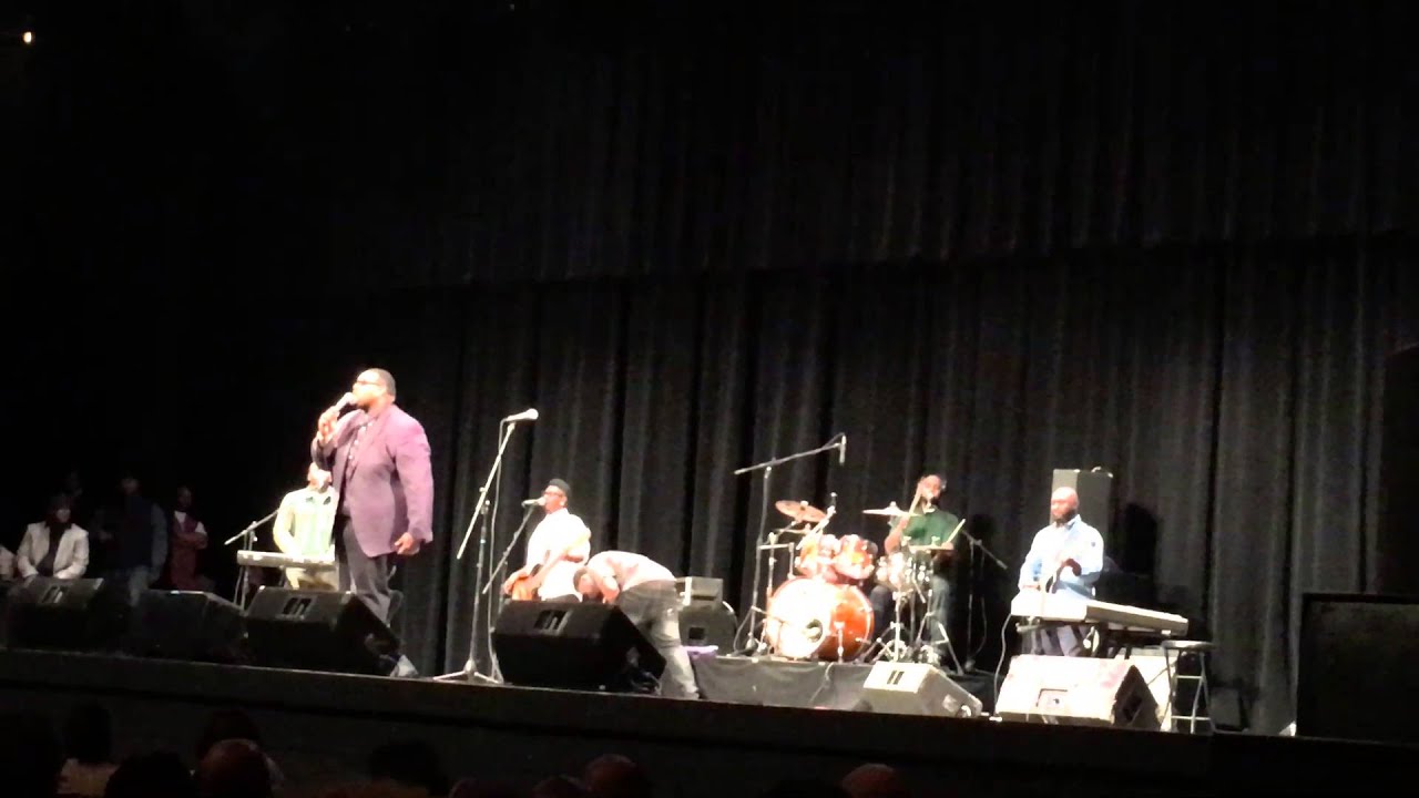 Mario D. Smith @ The MLK Hands To Heaven Singing - YouTube