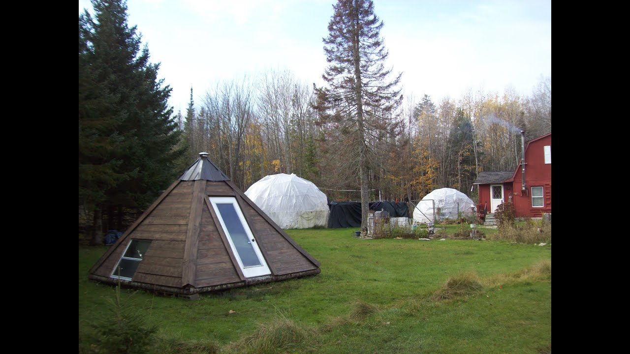 EdensReturn Farm DIY Log Cabin Pyramid Project: Step 3 Metal Roof ...
