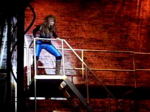 RENT MEXICALI *A un lugar* Dania Santillanes como Mimi Marquez - YouTube