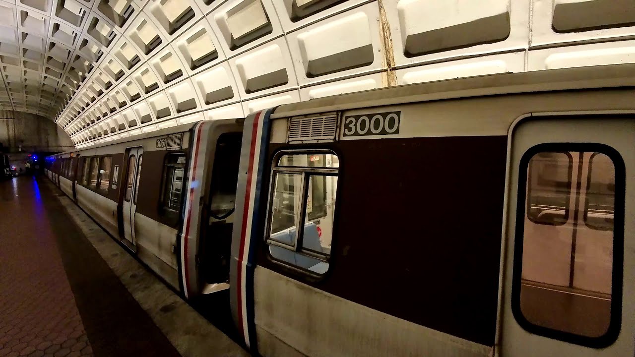 Riding the Washington Metro: A Journey on the 3000 & 3001 Series Cars ...