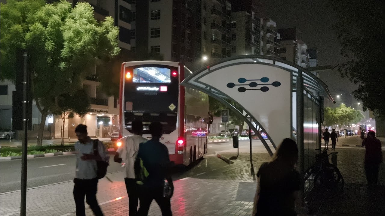 Dubai summer walk: Explore Dubai Silicon Oasis from SIT Tower bus stop ...