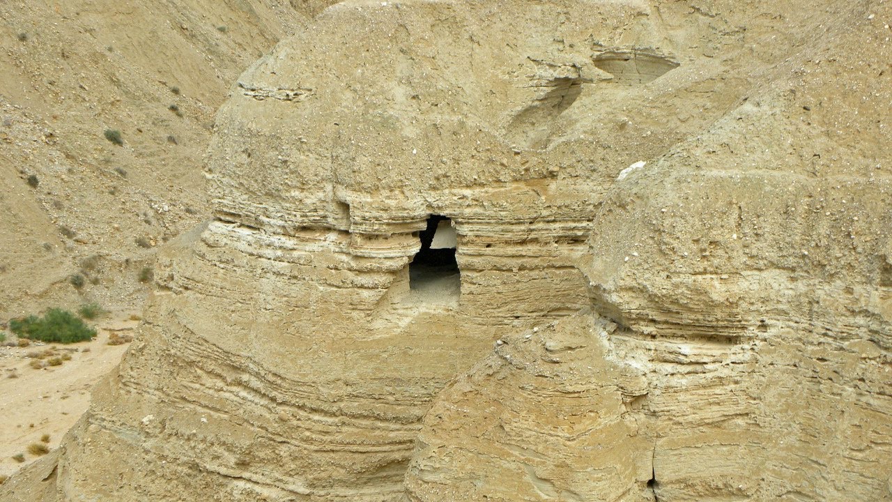 The Book of Daniel and the Dead Sea Scrolls - YouTube