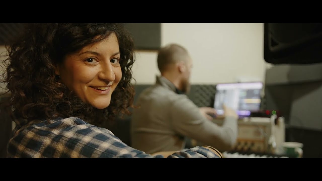 A Gaelic Proverb. VIDEOCLIP del nuevo SINGLE. Abi Gale - YouTube