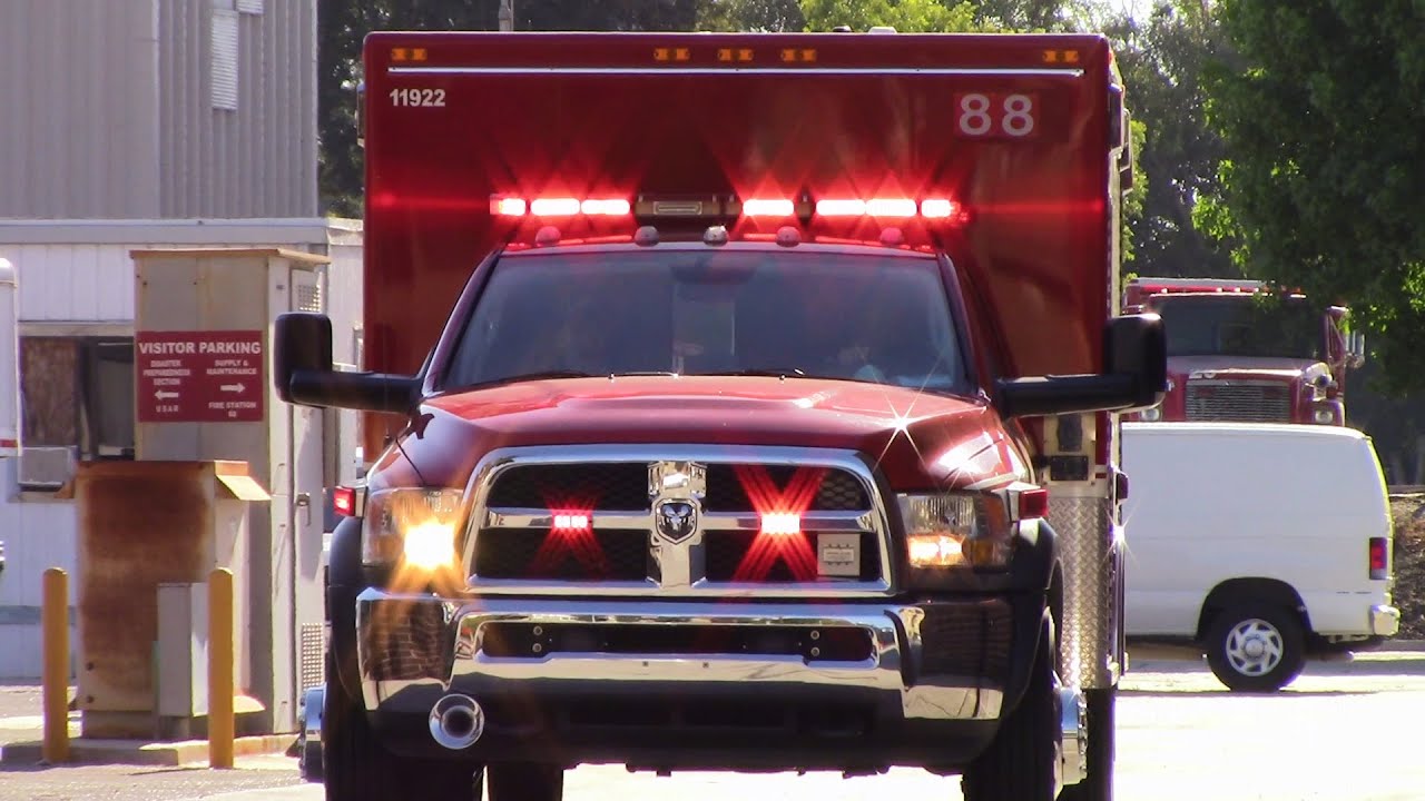 LAFD Rescue 88 (reserve) Responding - YouTube