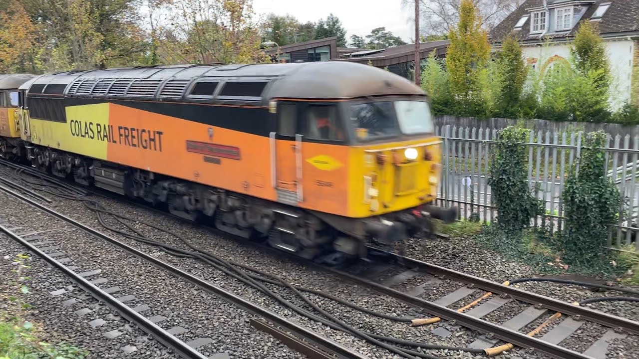 Class 56 | 56049 ‘Robin of Templecombe’ + 56094 | Colas Rail Freight ...