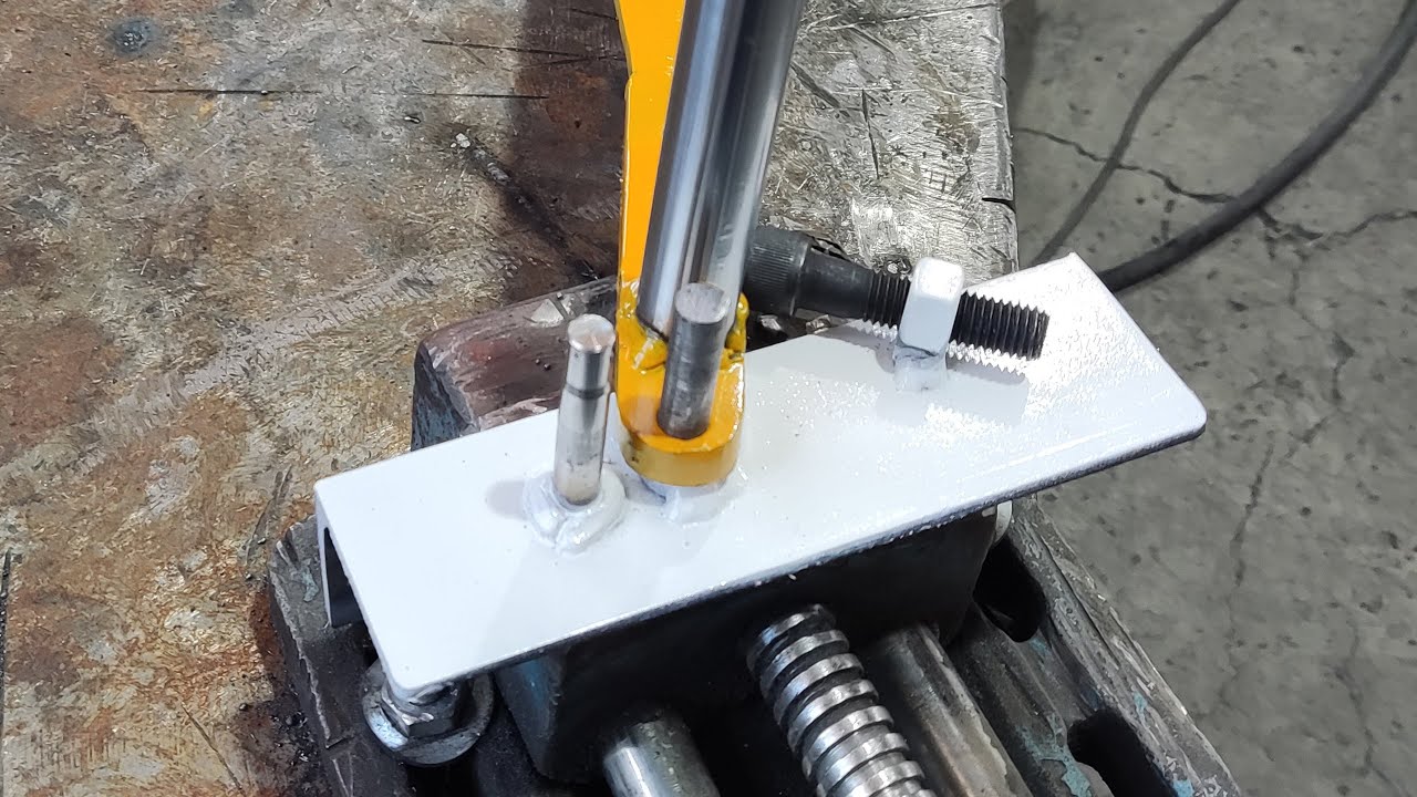 Unveiling the Secrets of Building a Manual Rod Bender - YouTube