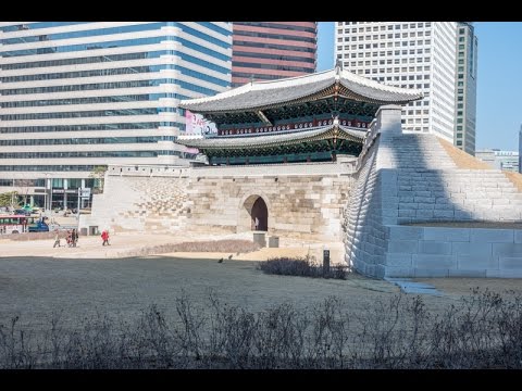 Sungnyemun Gate, better known as Namdaemun Gate in Seoul, South Korea ...