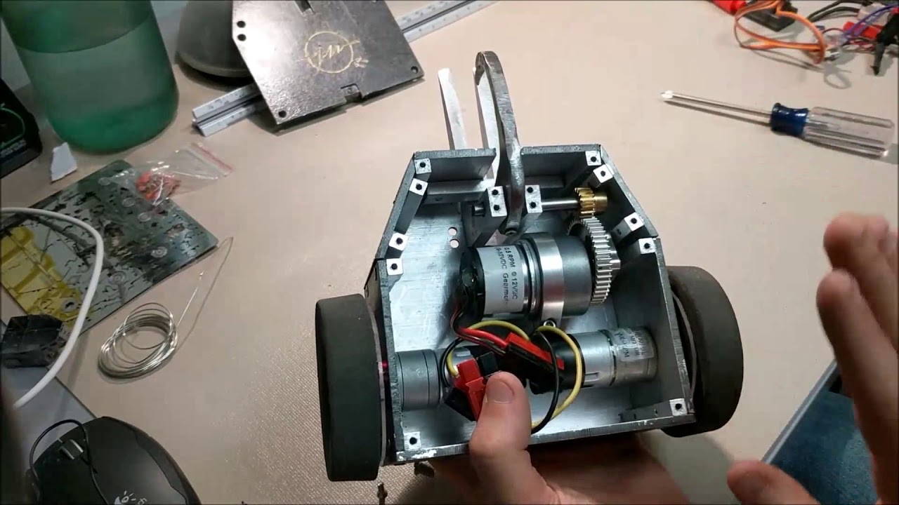 Internal Tour of Cpt. Hook Beetle Weight Battlebot - YouTube