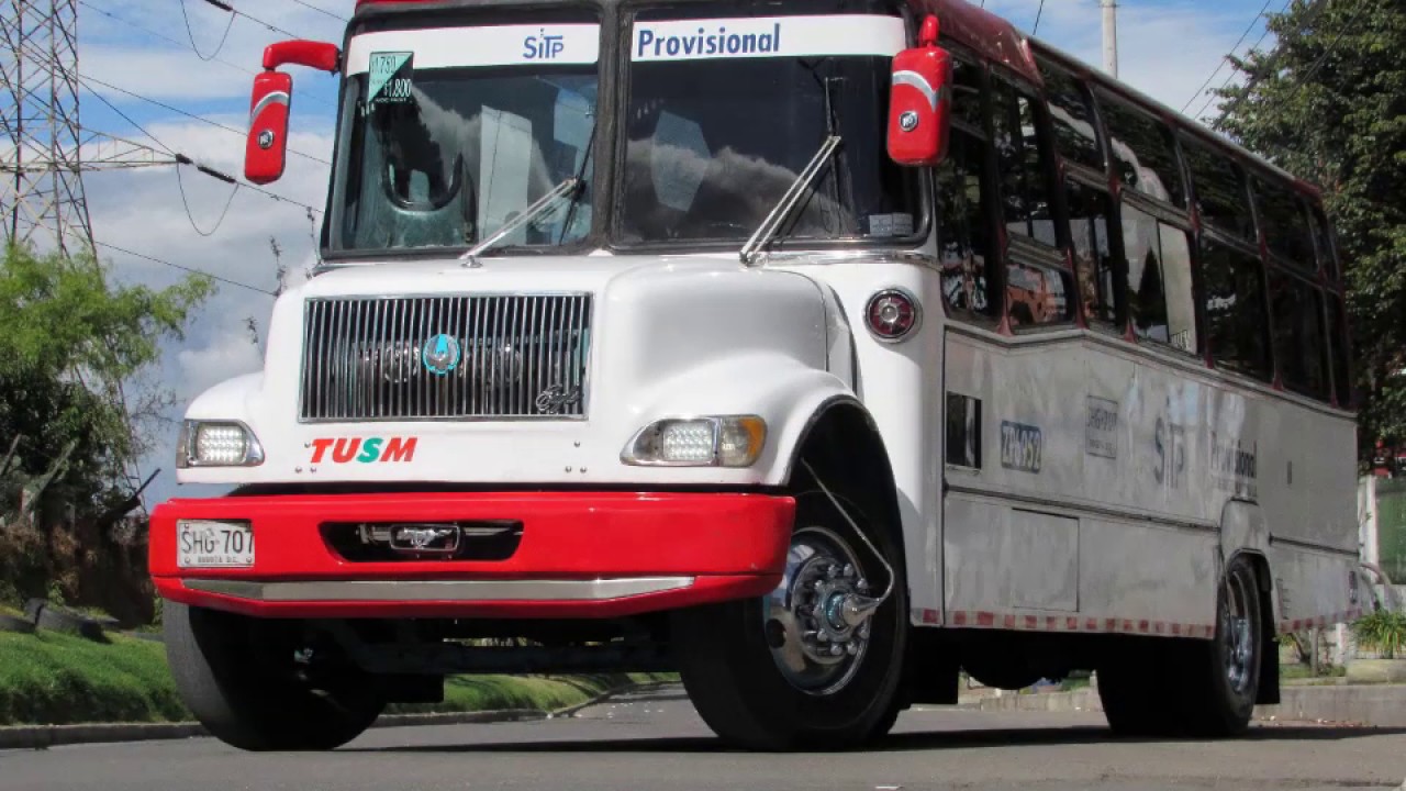 The Niko Buses Blancos - YouTube