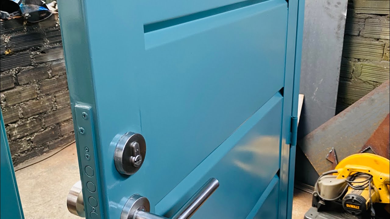 ¿COMO INSTALAS TU ESTA PUERTA CONTRAPLACADA DE METAL ? - YouTube