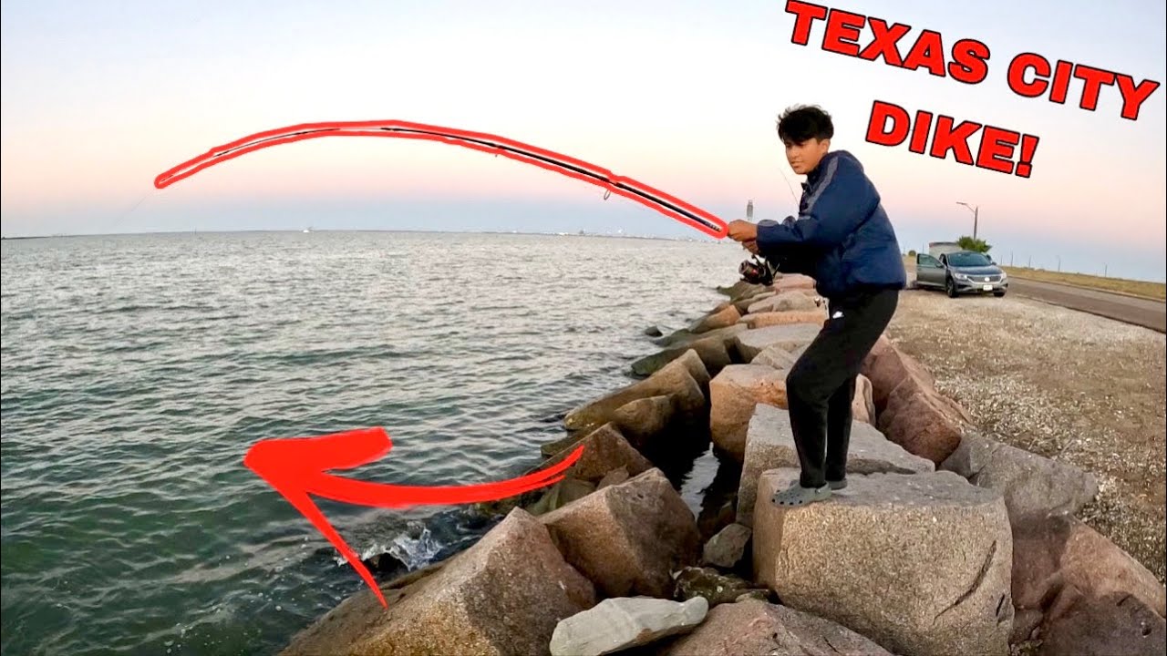 You NEED This Every Time You Go Fishing! ( Texas City Dike ) - YouTube