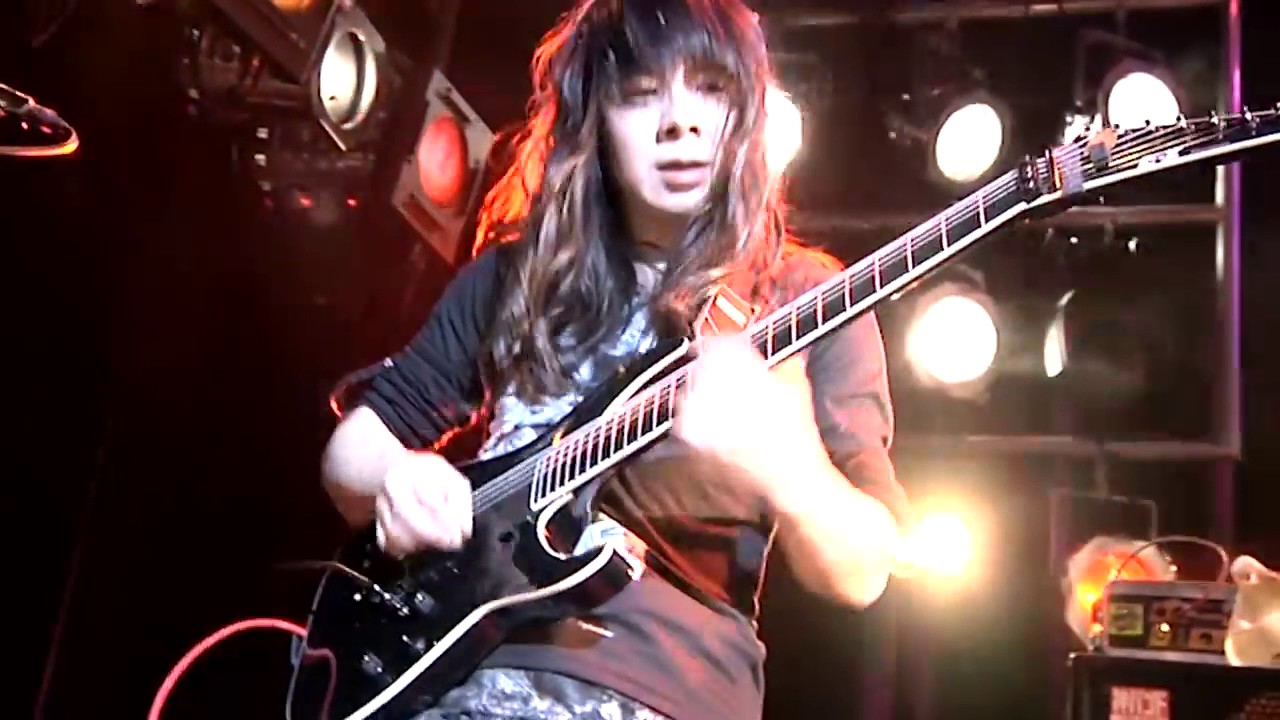 BM KAMI Band playing Instrumental song. - YouTube