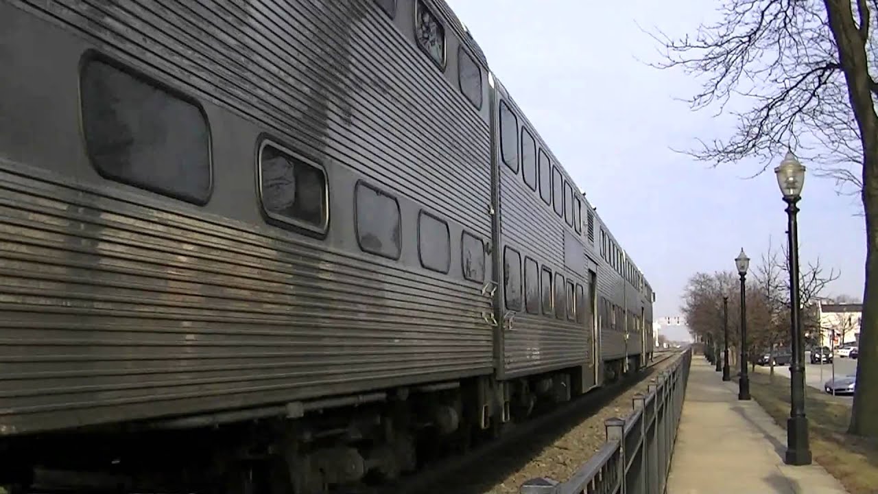 Metra 196 East - LaGrange, IL - YouTube
