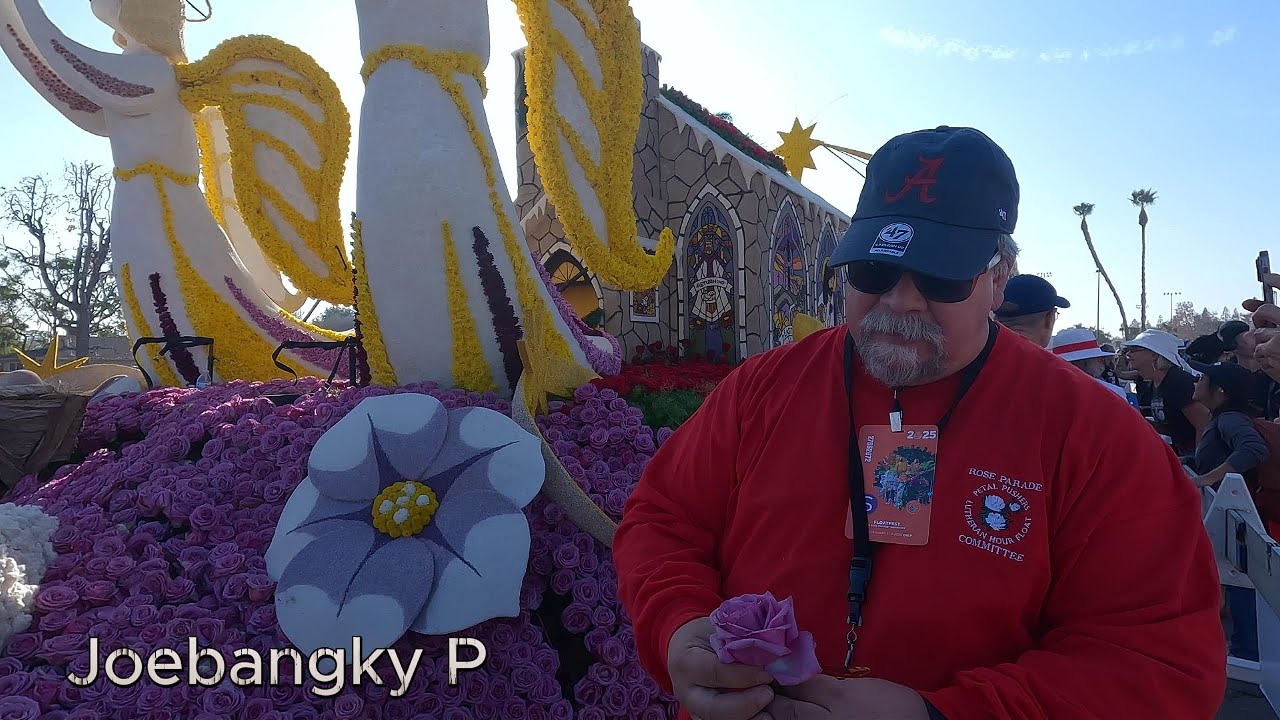 Lutheran Hour Ministries Float: Behold Jesus Is Born | He Was Kind ...