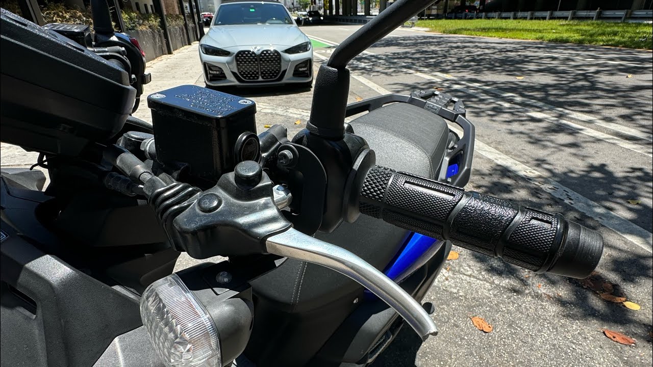 Replacing Broken Brake Lever On 2023 Yamaha Zuma 125 Moped Scooter ...