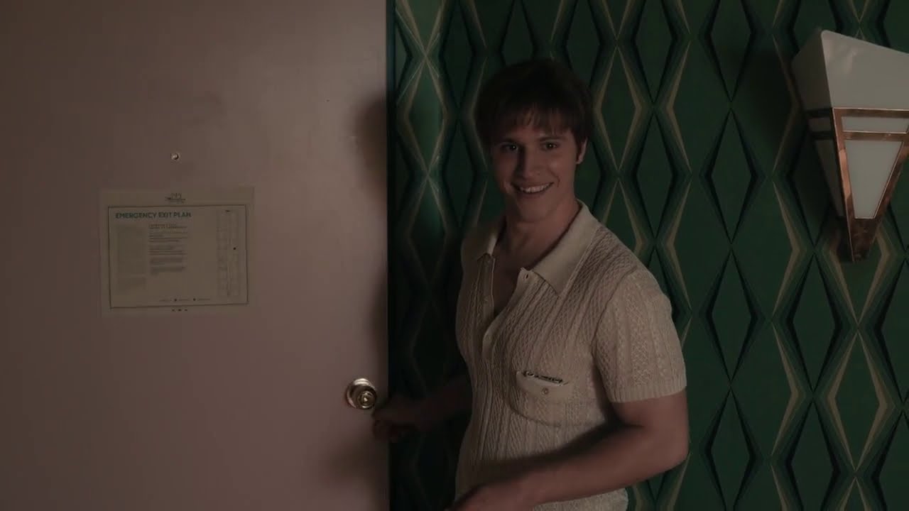 sexy tim kalkhof as roger dione - YouTube