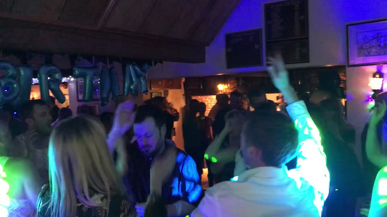 Mike's 30th fatman scoop (80s/90s theme party) - YouTube