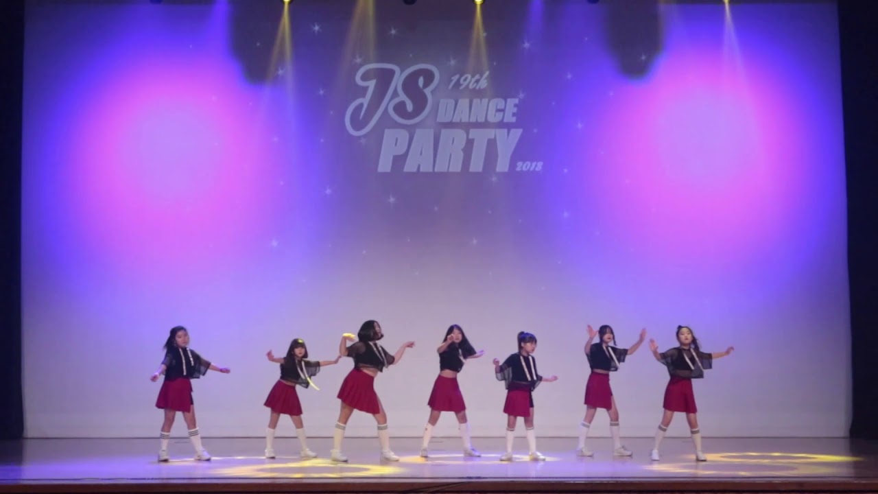 [ 2018 JS Dance Party 19th ] 블랙아이들 ( 어린이 방송댄스반 ) - YouTube