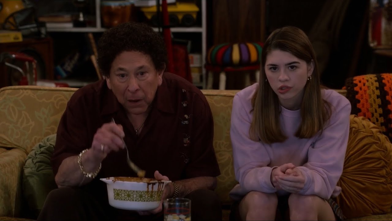 Bob Scenes | S2E4 | That 90s Show - YouTube